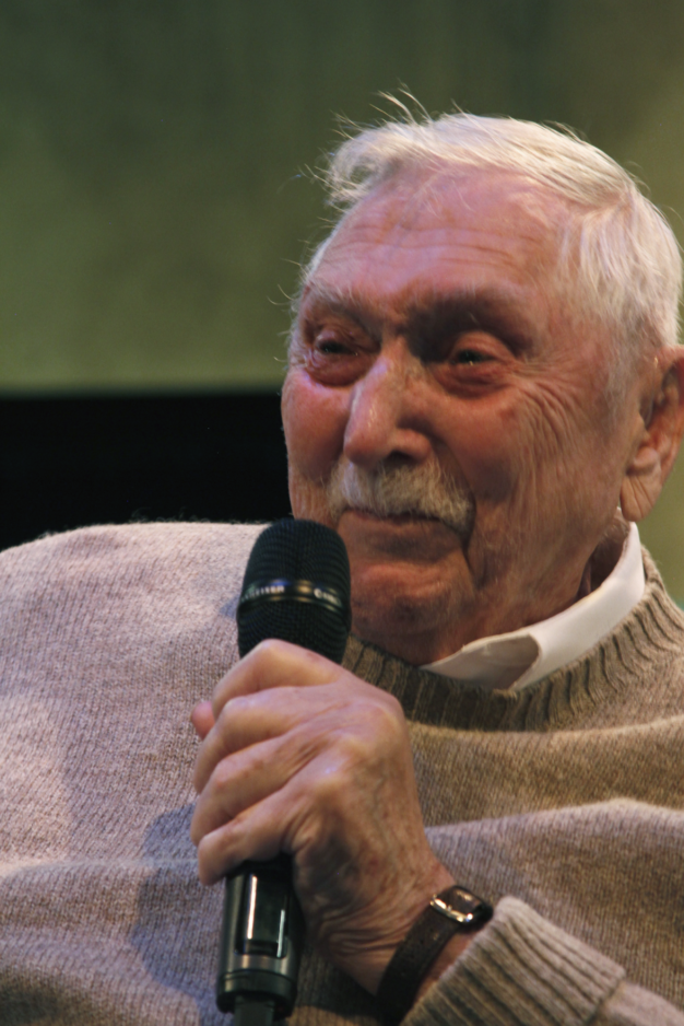 Local resident recounts WWII service, hiding from Nazis | News, Sports ...